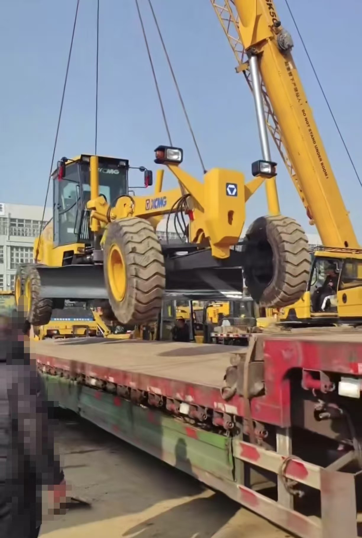 XCMG180 Grader set sail to help Australia's infrastructure